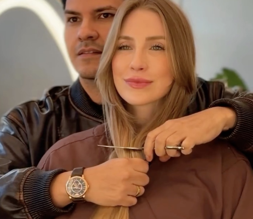 Young Woman With Very Long Hair Got The Blondest Bob Transformation And ...
